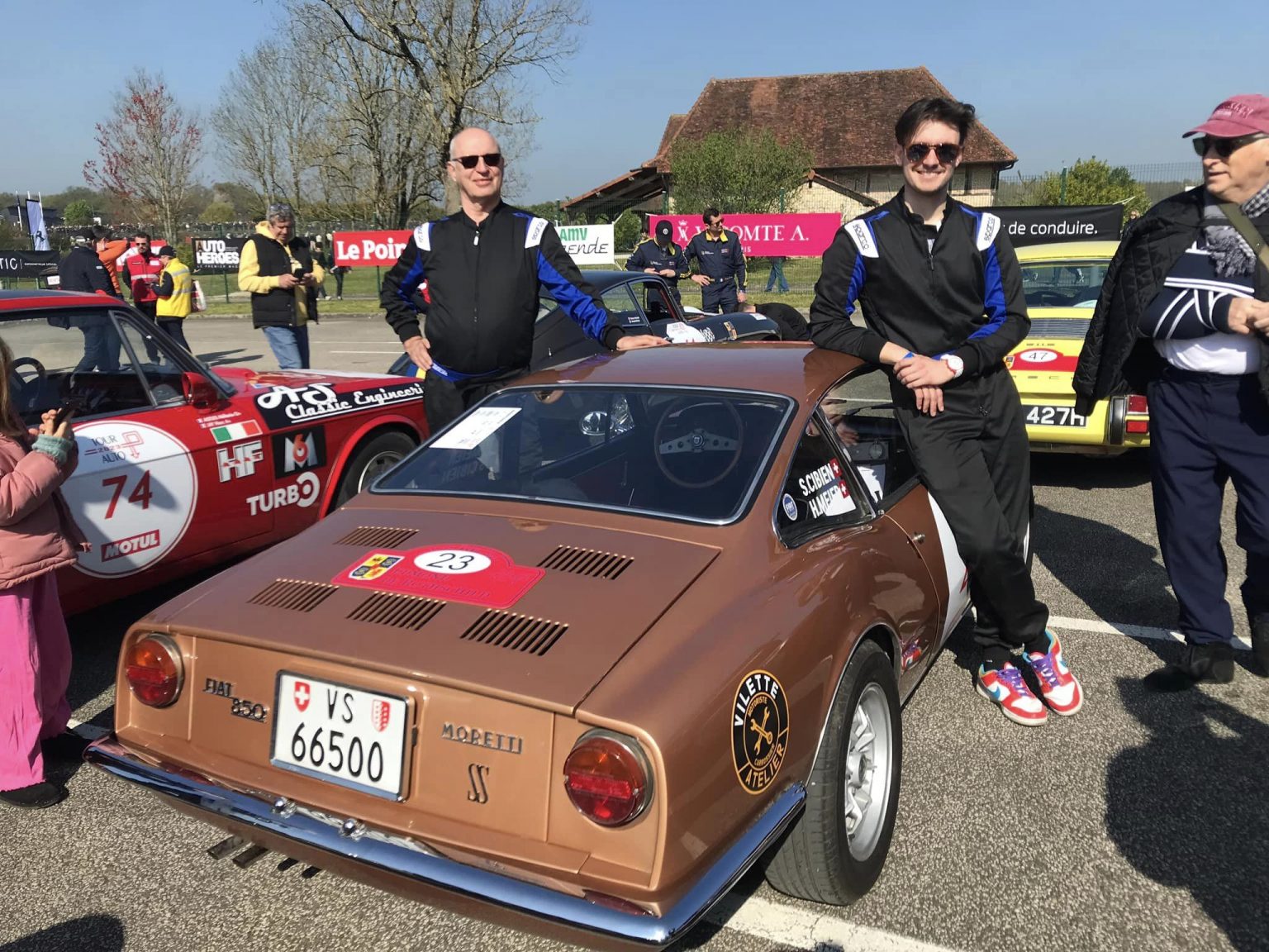 Fiat 600 D et 850 Moretti Sportiva au Tour Auto 2023